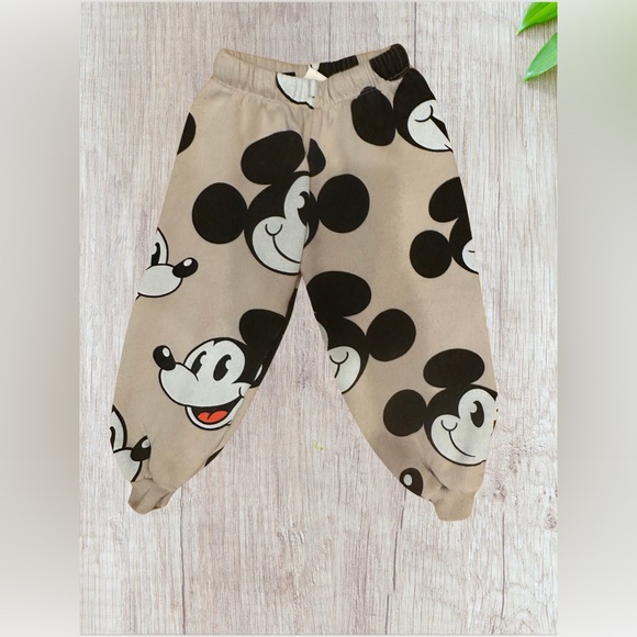Zara | Bottoms | Zara Disney Mickey Pants | Poshmark